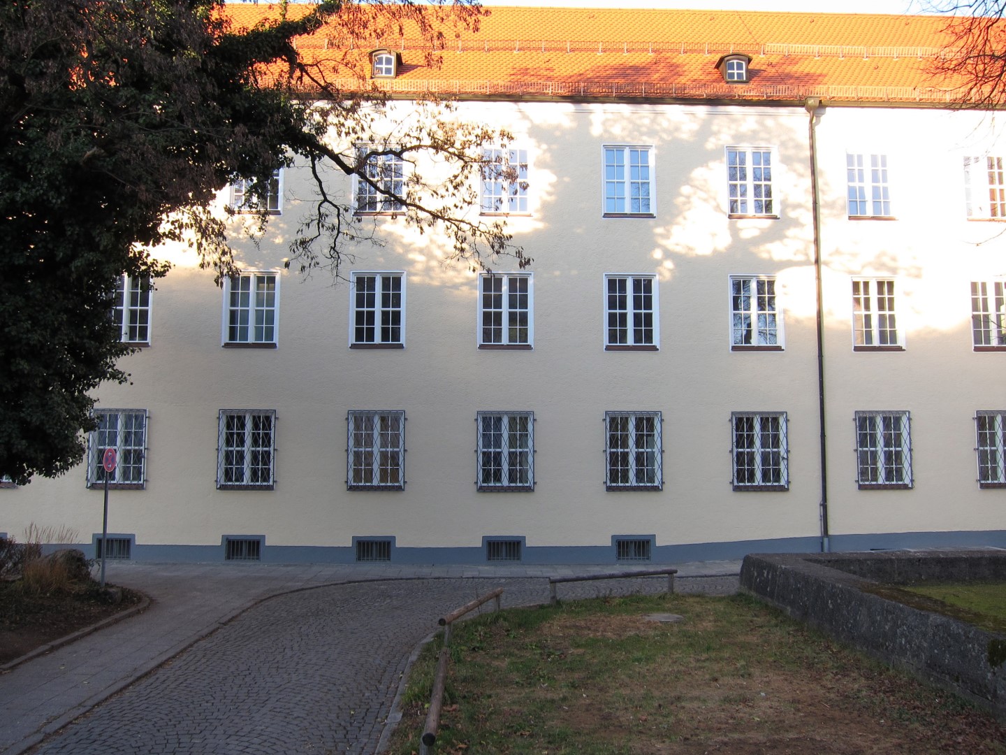 Fassaden/Bauelemente - bauer innovativ GmbH